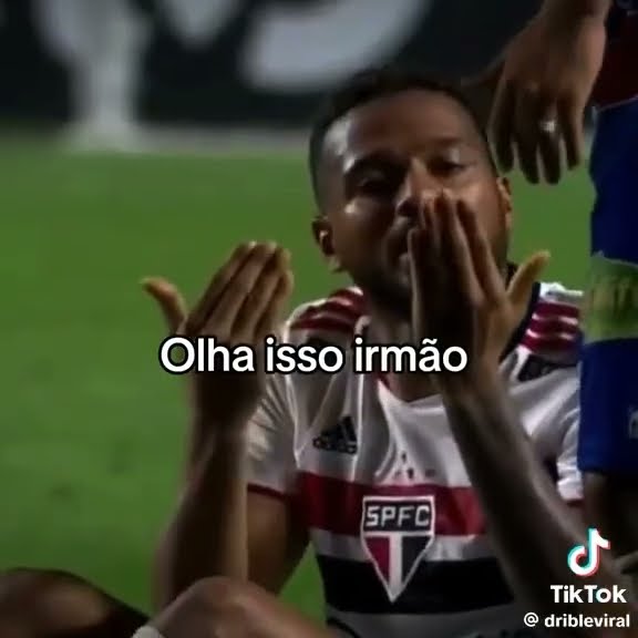 Resenhas do futebol brasileiro🤣#shorts #memes - YouTube
