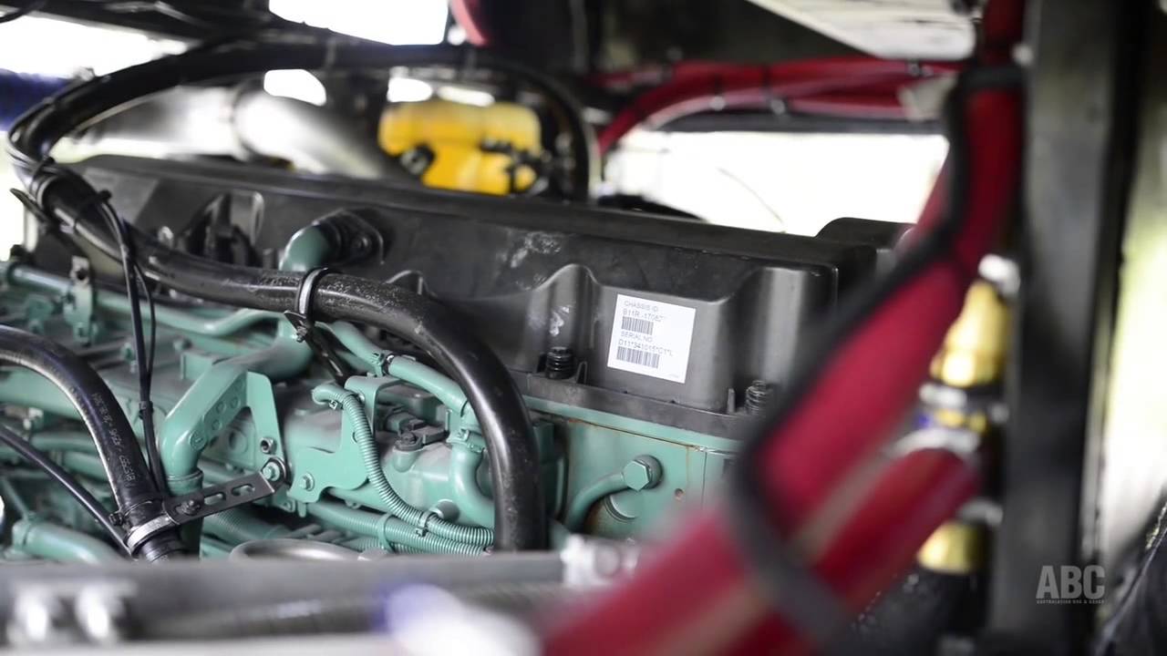 BUS REVIEW: Volvo B11R - YouTube