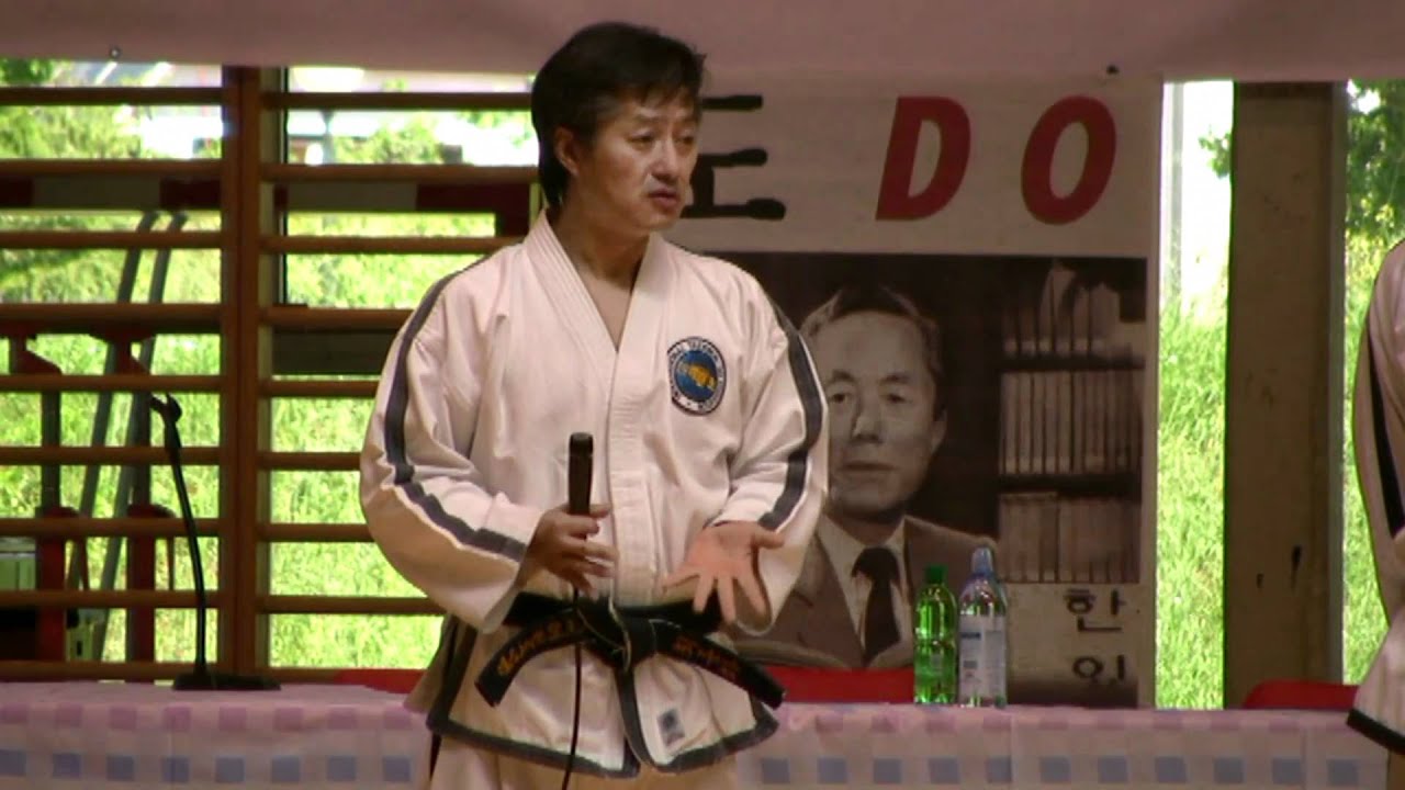 Grand Master Choi Jung Hwa IX.Dan Videoklip Mai7. 2010 - YouTube