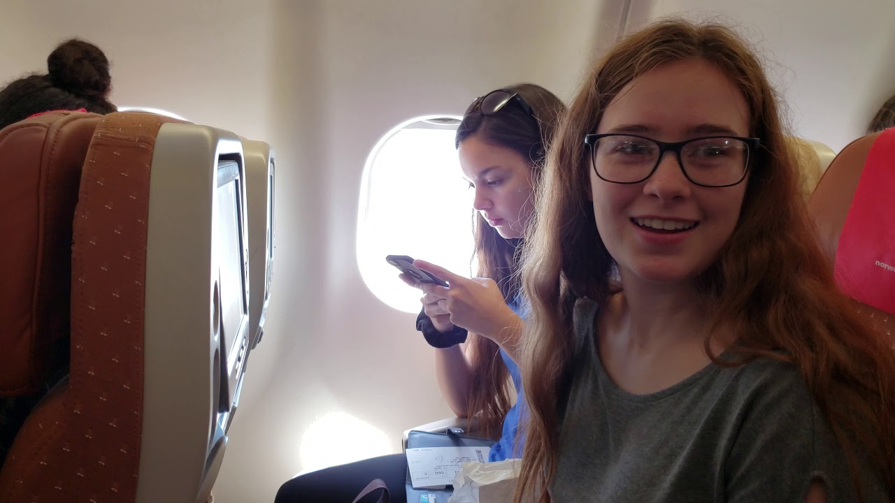 Ancient Airbus A330 Entertainment System - YouTube