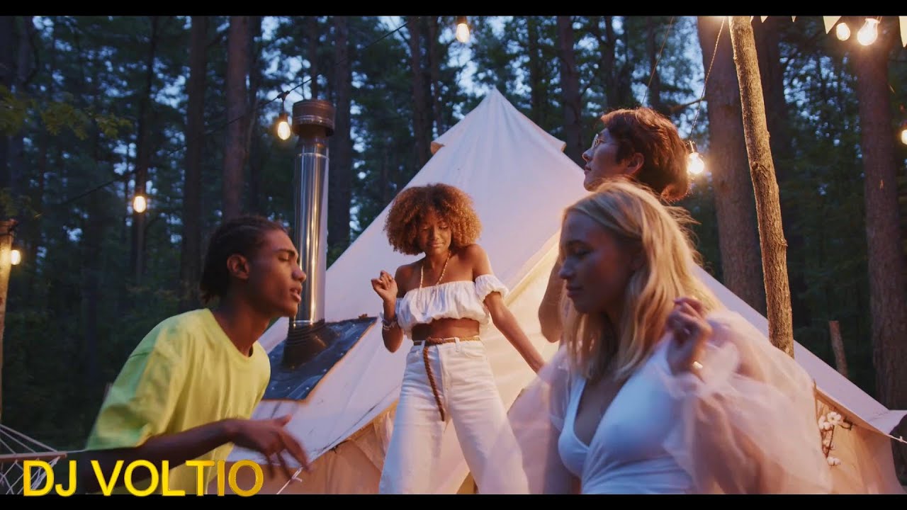 DJ Voltio - No Te Vayas - Merengue (Official Video) - YouTube