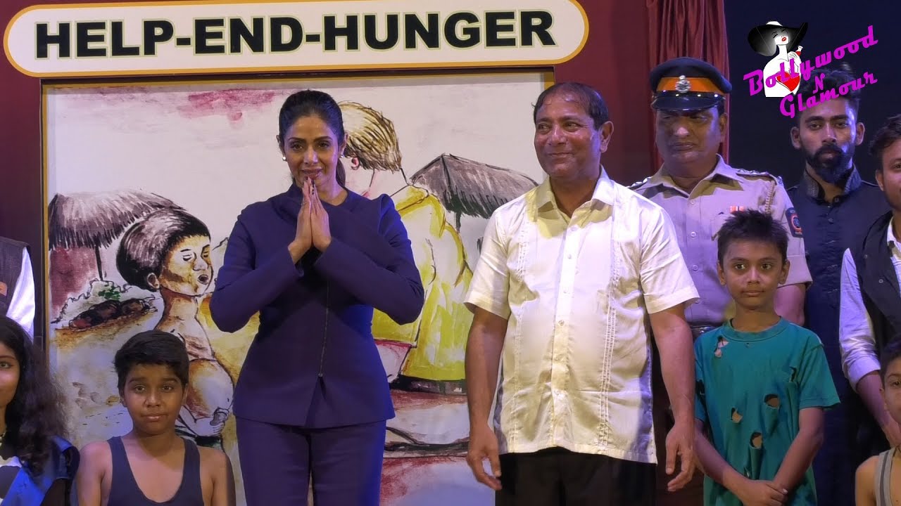 Sri Devi, Tushar Kapoor, Jackie Shroff, Shreyas Talpade, Anita Raj At ...