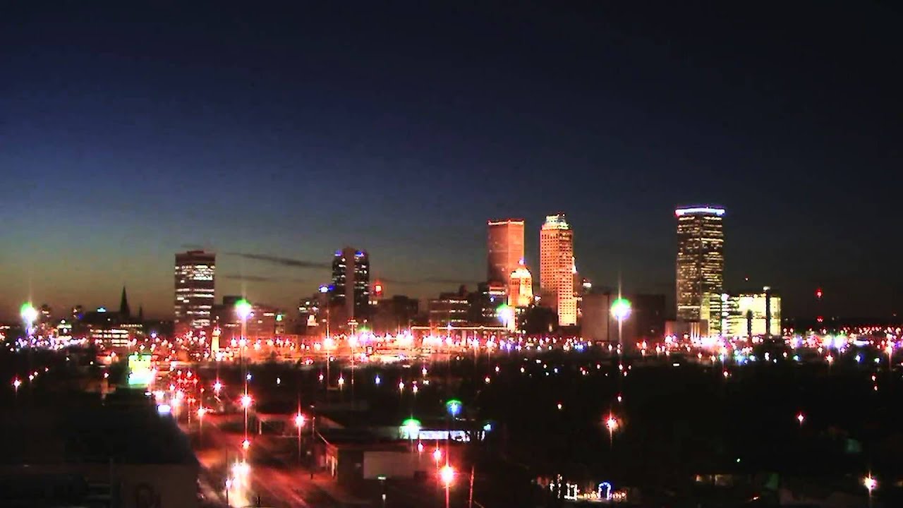 Tulsa Skyline Timelapse at Twighlight. - YouTube