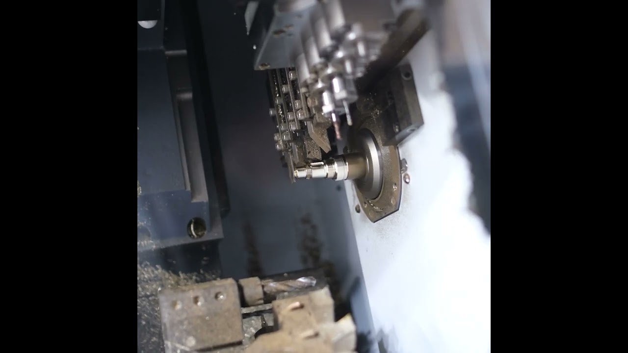 Cincom M32-VIII LFV - MACH 2022 - YouTube