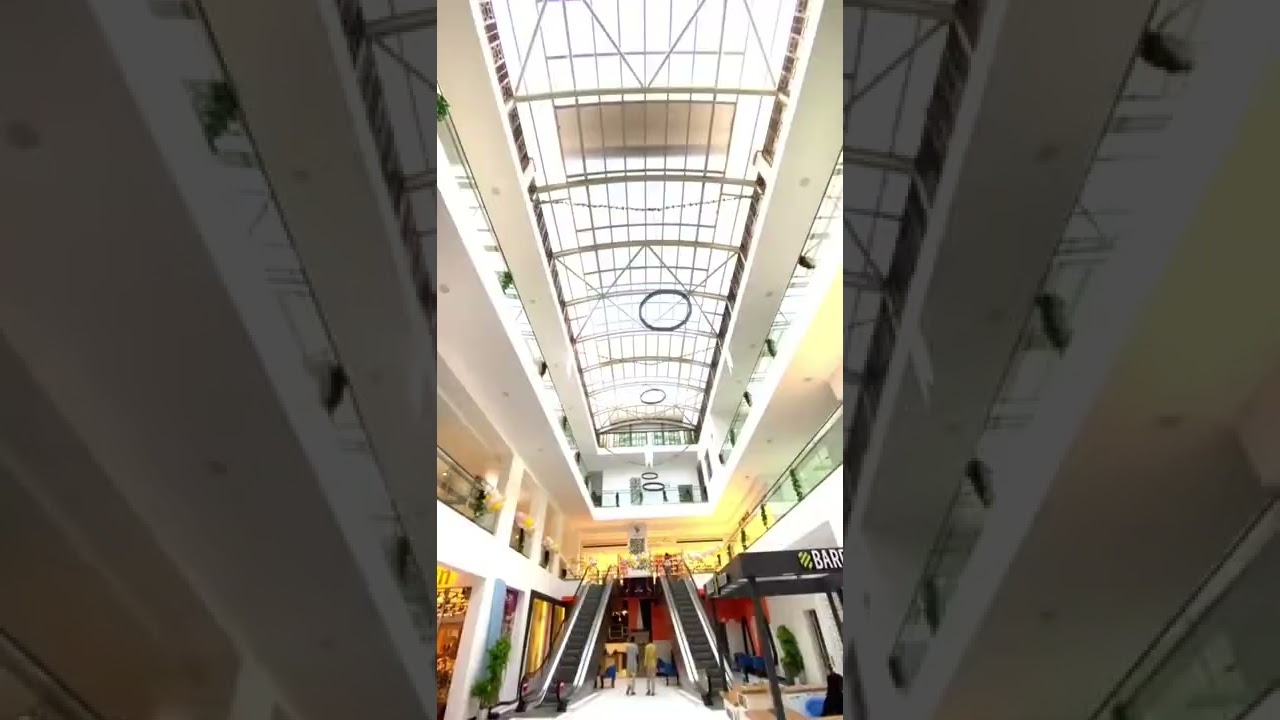 Banaadir mall Mogadishu Somalia 2022 - YouTube