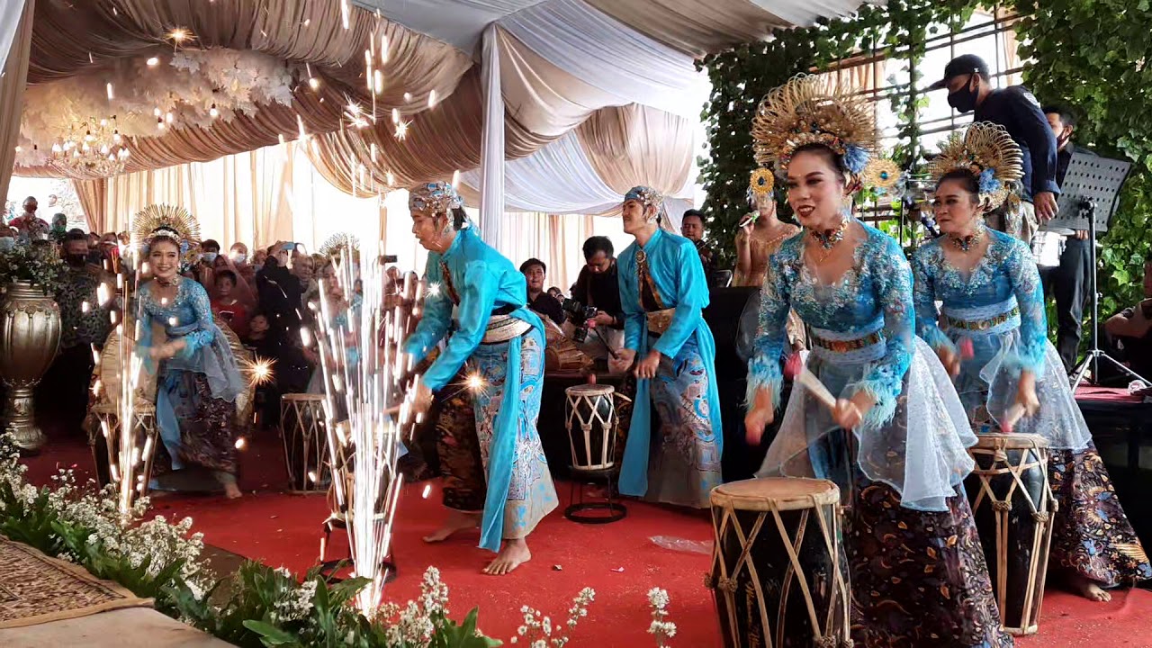 Tari Persembahan Rampak Kendang ( Ary Art Production ) - YouTube