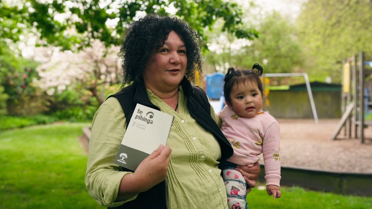 How Raewyn uses Whakatipu with whānau and mokopuna - YouTube