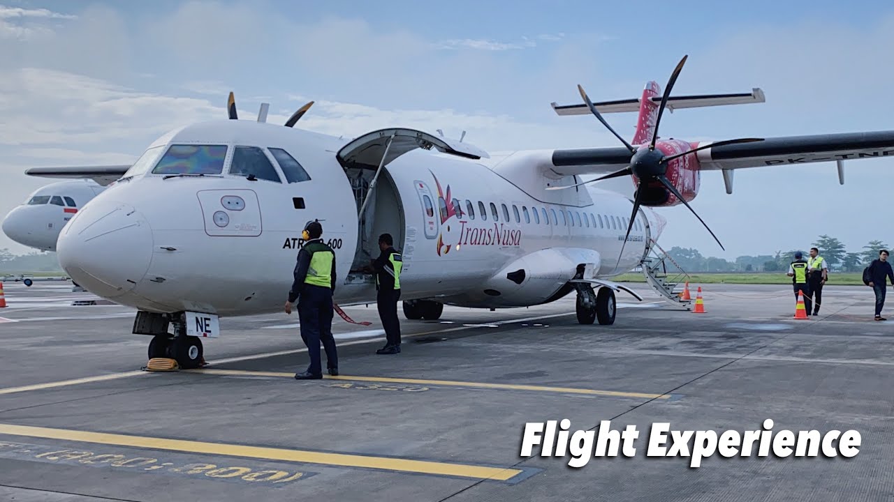 REVIEW Pesawat TransNusa ATR 72-600 | Bandung - Yogyakarta 8B903 - YouTube