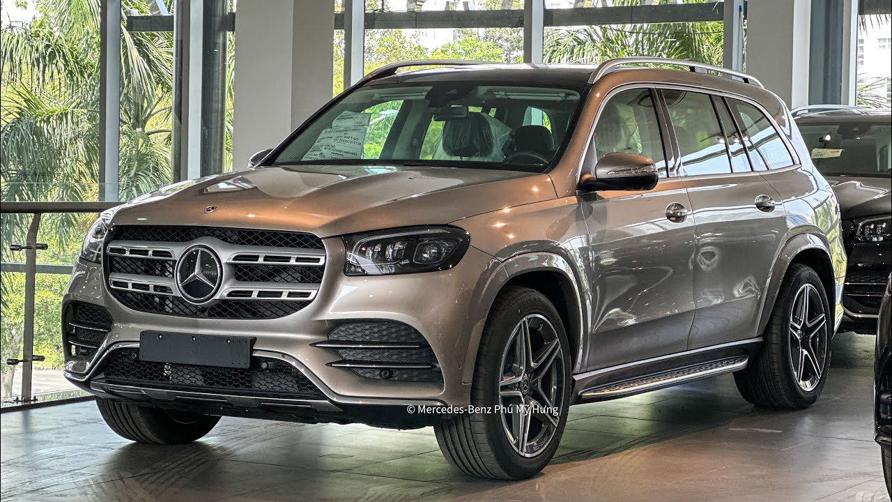 Cận cảnh GLS 450 2023 màu Mojave Silver cực hiếm tại Việt Nam - YouTube