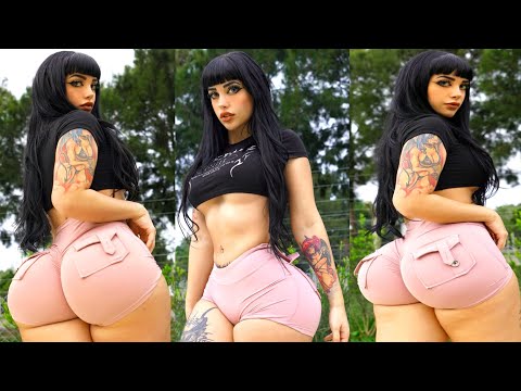 Micaela Ari | DemonMika | Argentinean 🇦🇷 Plus Sized Curvy Various Tattooed Cosplayer Beautiful Model
