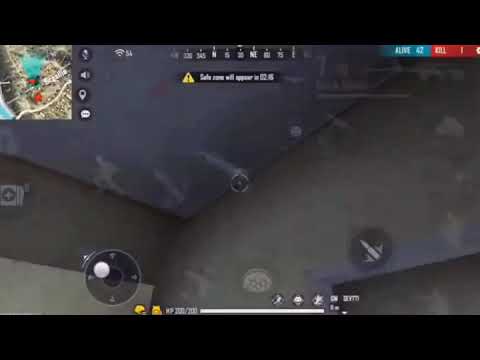 Cuando quieres hacer amigos en Fire Fire pero tú compañero es un tóxico y lo bloquea de un puñetazo