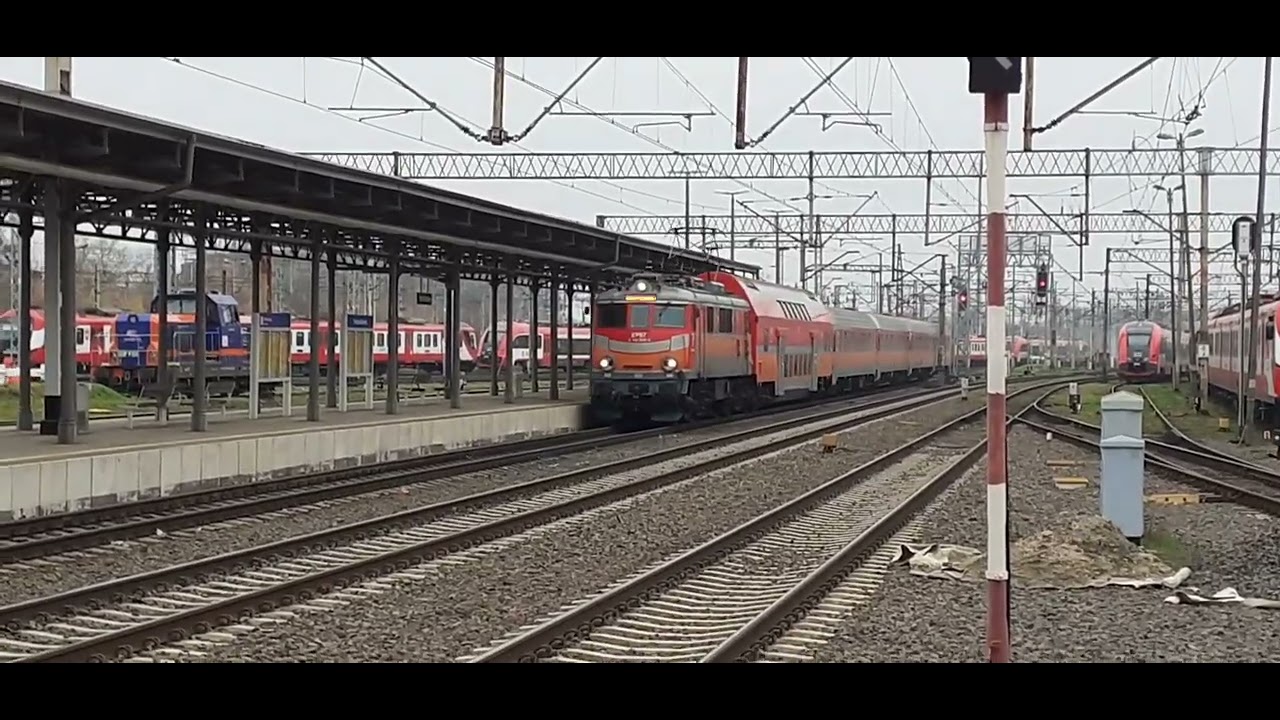 Przyjazd 🚈 EP07P - 2004 z Wrocławia Głównego - YouTube