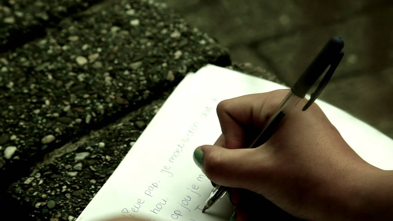 Edo ft Esmee & Amin - Soms (Official Sedna Video) - YouTube