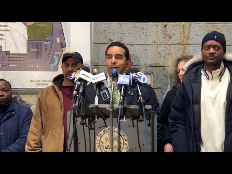 Mayor Richard Thomas gives update on garbage collection crisis - YouTube