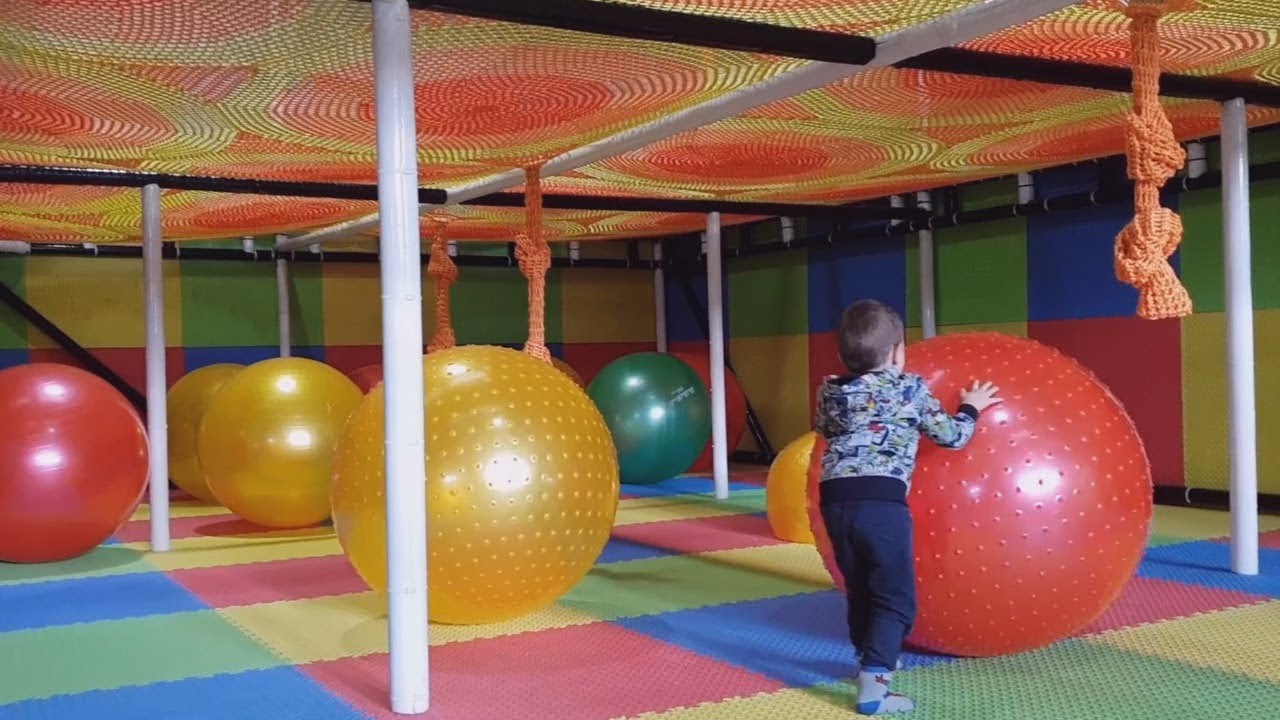 FUN PLAYGROUND FOR KIDS - colorful balloons - YouTube