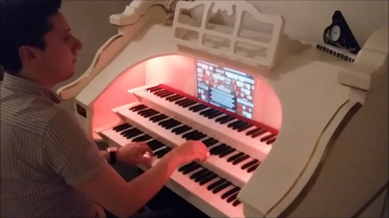 Irving Berlin Selection on the MidiTzer 260SP - YouTube