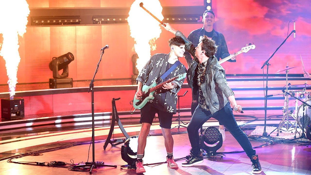 SHOW MUSICAL DE CHANO - Cantó "Mecha" y "Melodía de Dios" en Showmatch ...