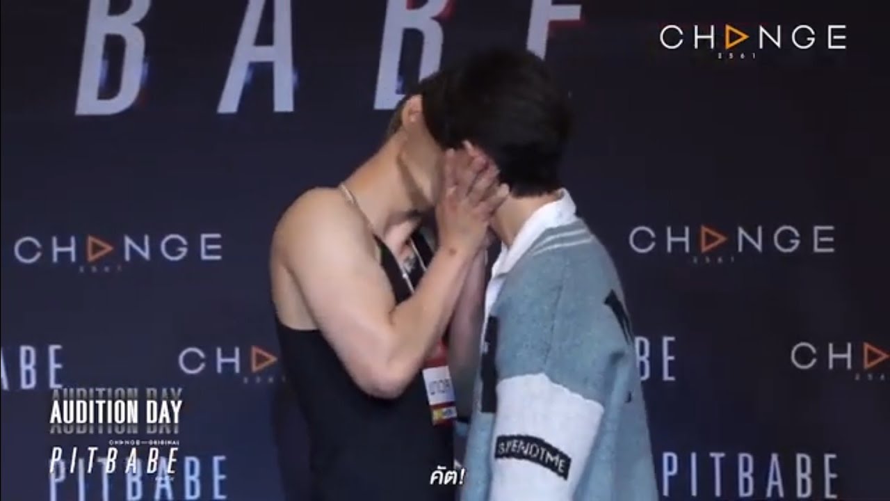 PavelPooh kiss loop for 5min - YouTube