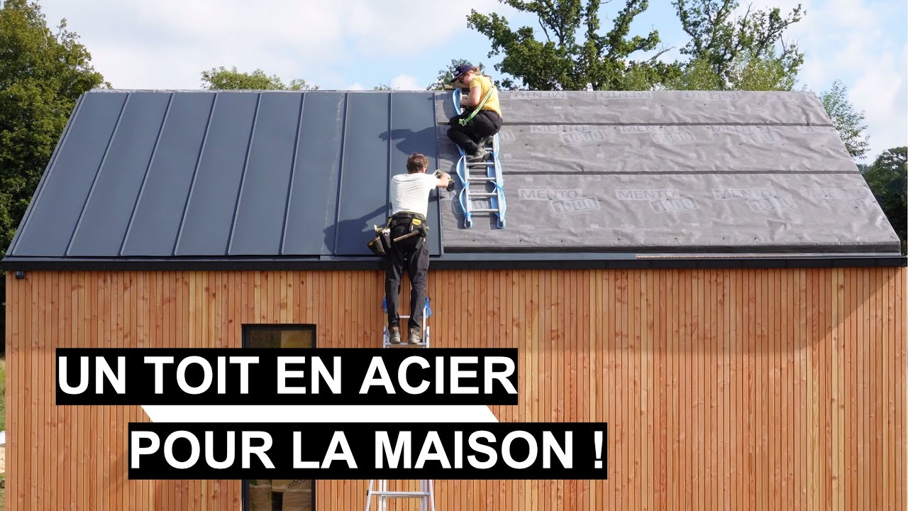 Pose des TÔLES EN ACIER sur le toit de la MAISON : c’est MAGNIFIQUE ...