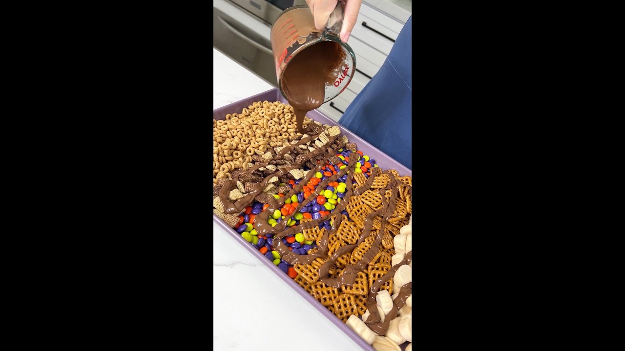 Easy chocolate treat - YouTube