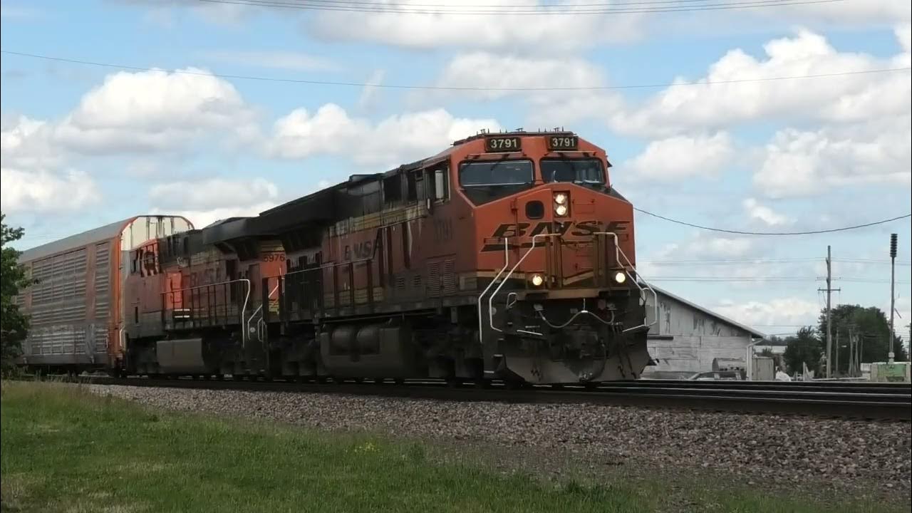 BNSF 3791 West in Princeton, IL 5/27/24 - YouTube