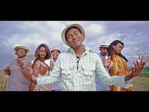 CHRYST'N Isika hilalao Clip Oficciel [Nouveauté Clip gasy 2018]