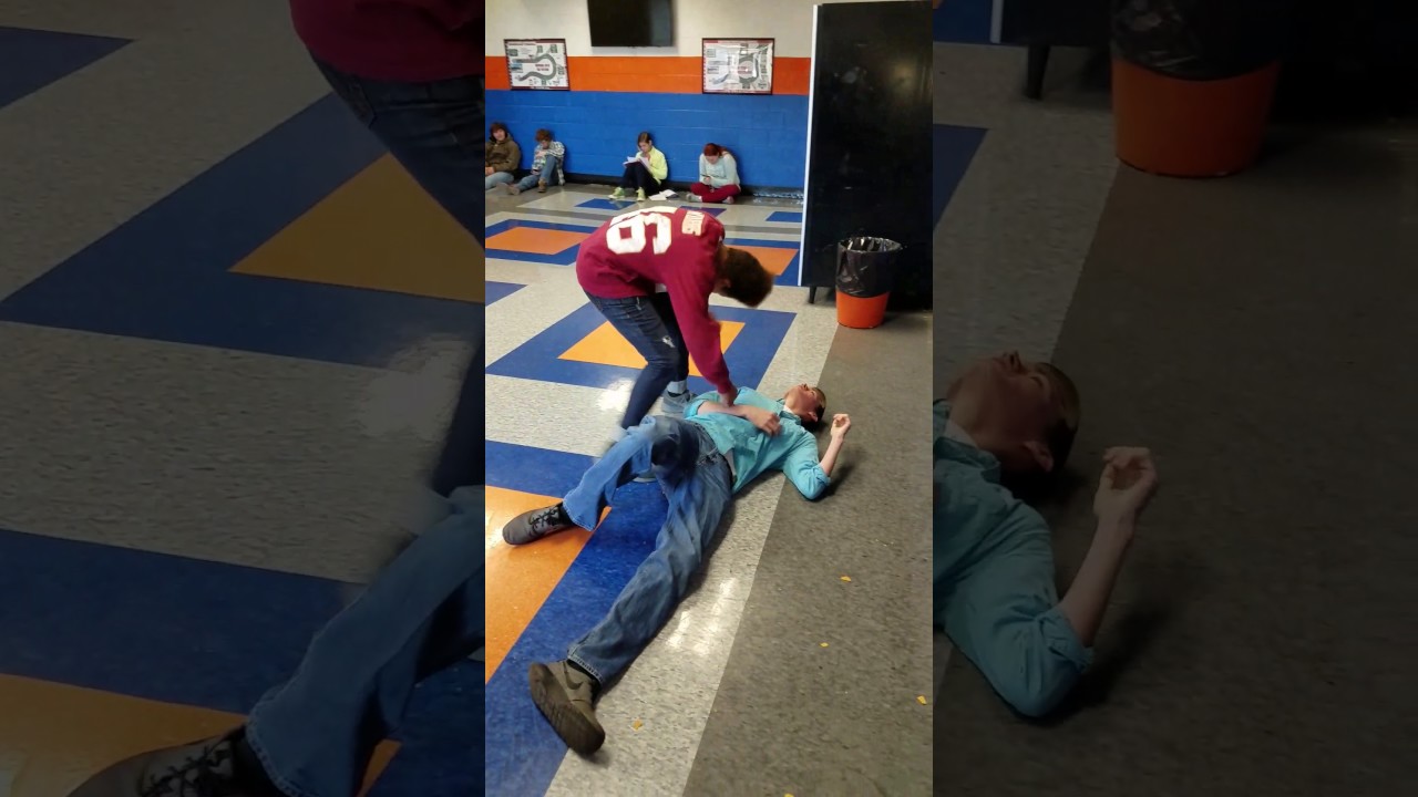 Black kid beats up white kid - YouTube