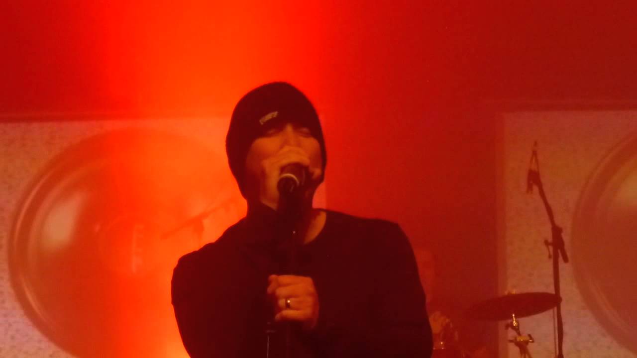 MESH - Intro / Adjust your set (Live In Markthalle Hamburg 05.04.13 ...