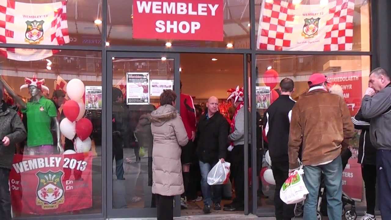 Wrexham FC - Wembley Shop - 21st March 2013 - YouTube