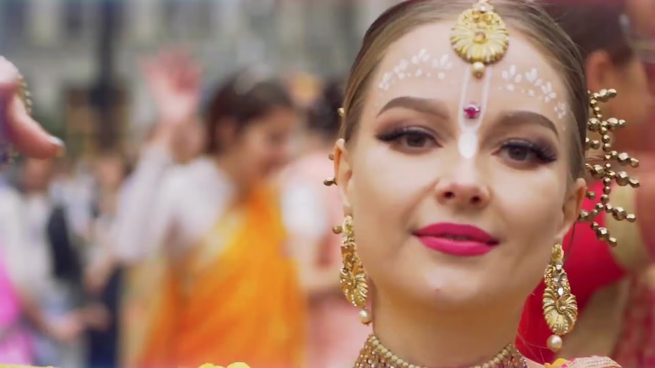 Hare Krishna kirtan - best kirtan hare krishna bhajan - kirtan song ...