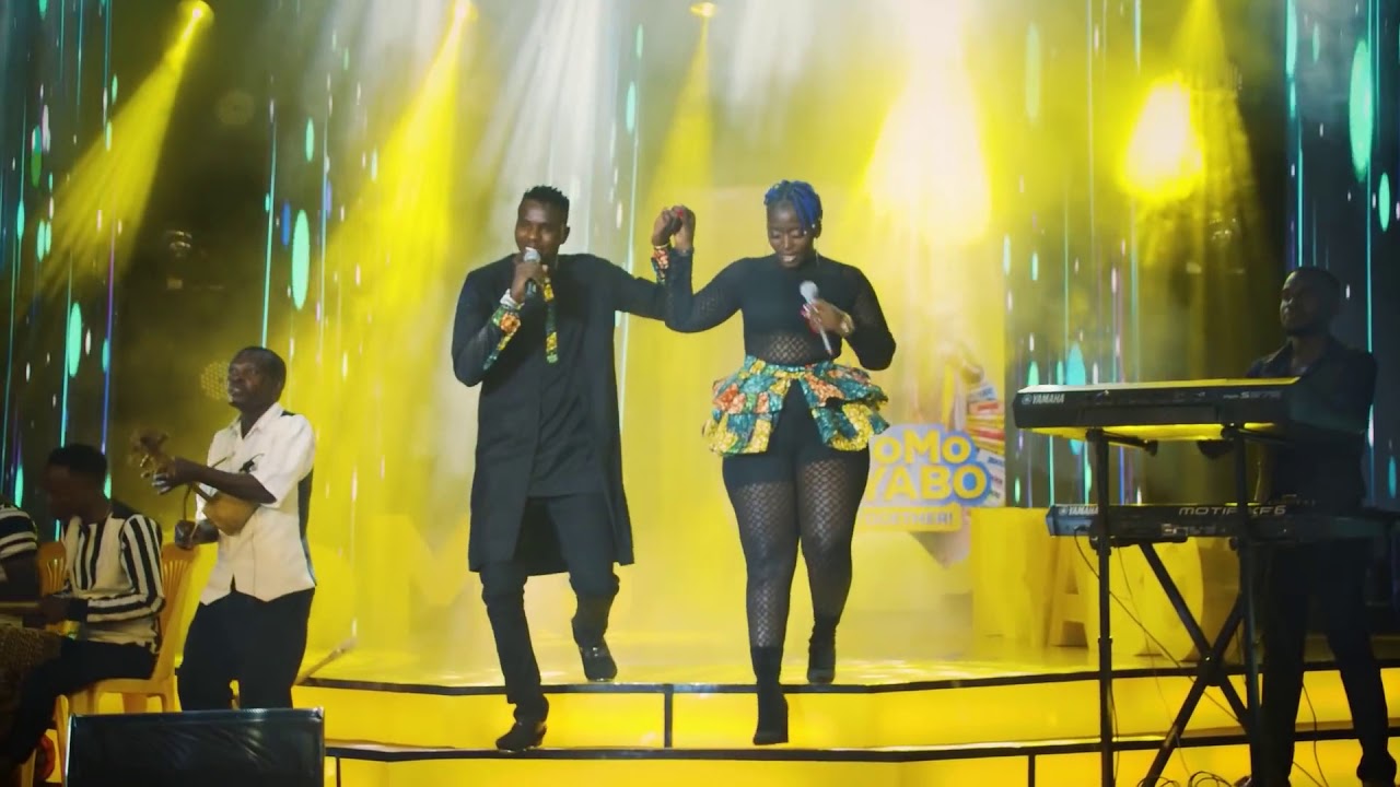 Winnie Nwangi & Freeboy - Kwata Essimu Live Performance HD - YouTube