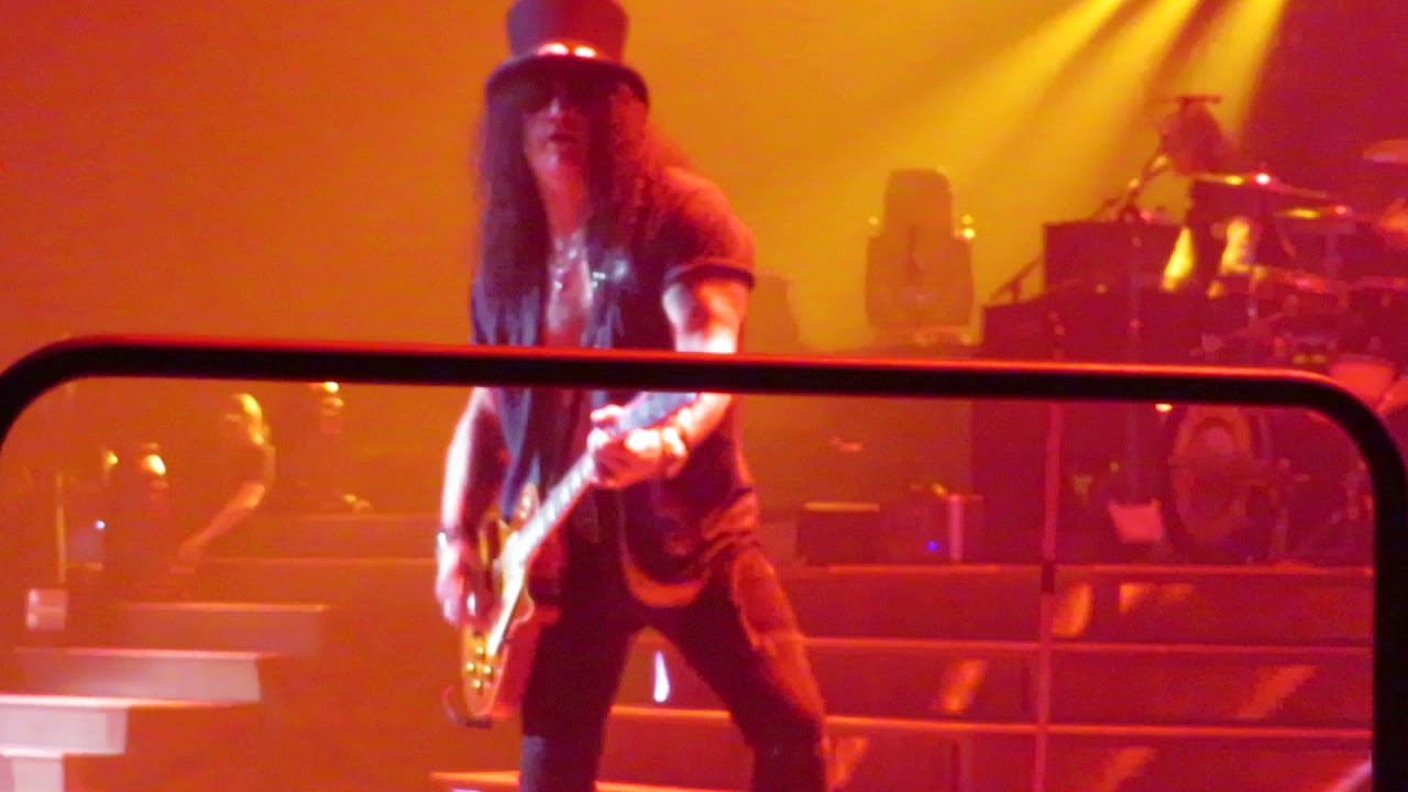 Guns N' Roses FRONT ROW AC/DC Cover Whole Lotta Rosie Not in this ...