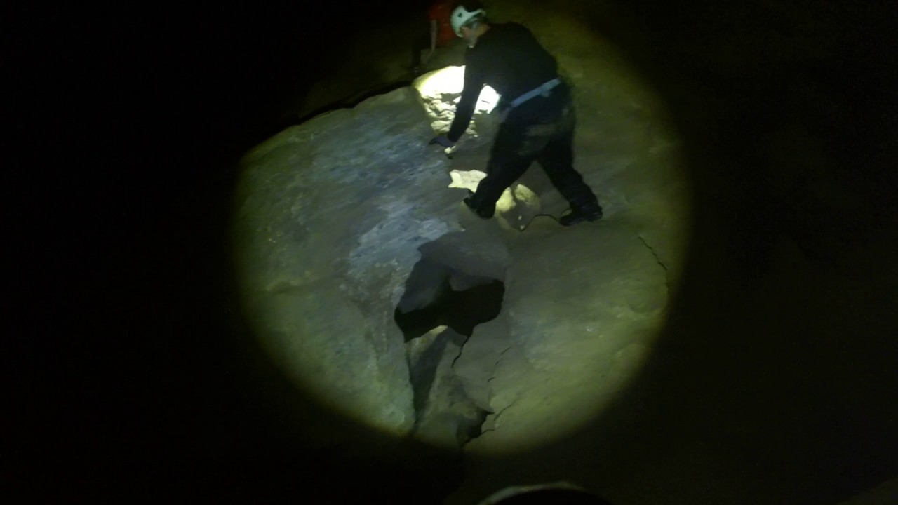 Limrock Blowing Springs Cave Part 9 - YouTube