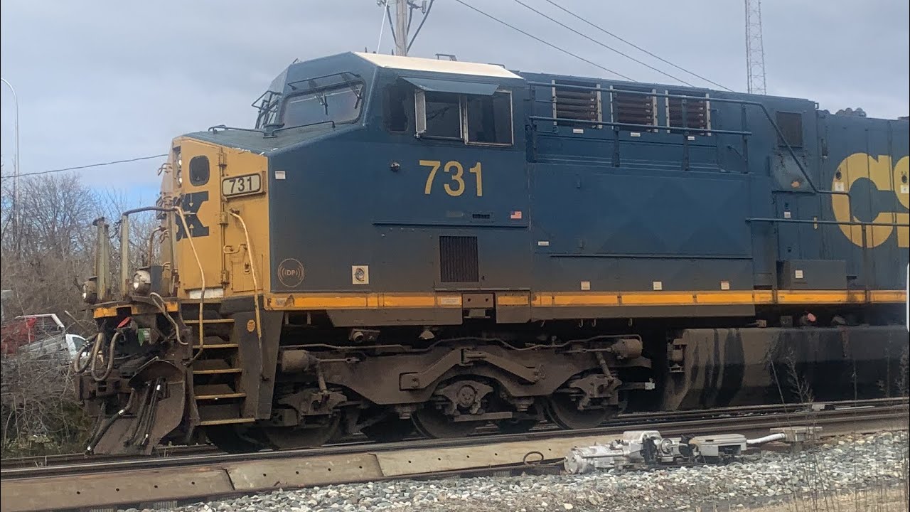 CSX M301-07 with 731 Leading - YouTube