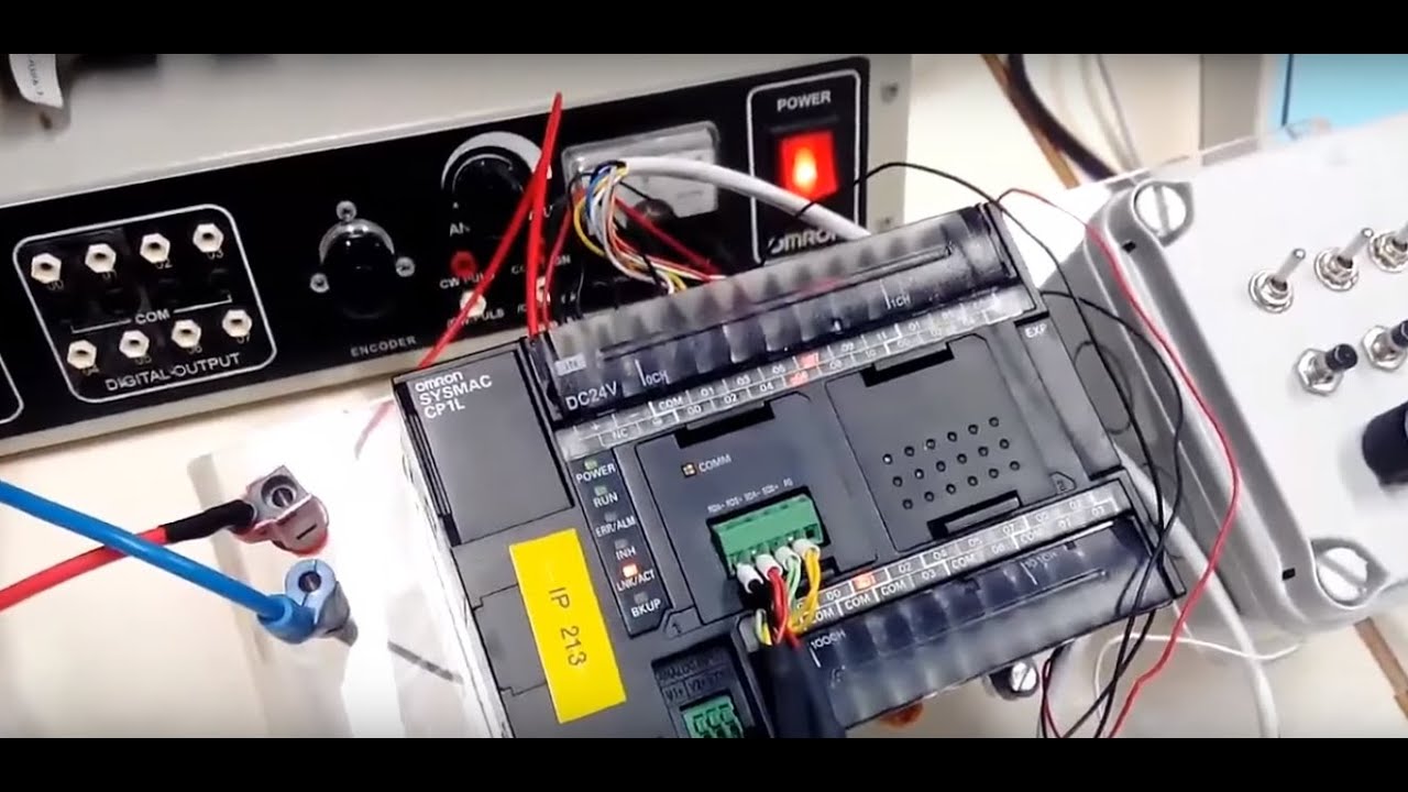 Omron comunicaciones PLC Link. Conexión de 3 CP/CJ por RS 485 - YouTube