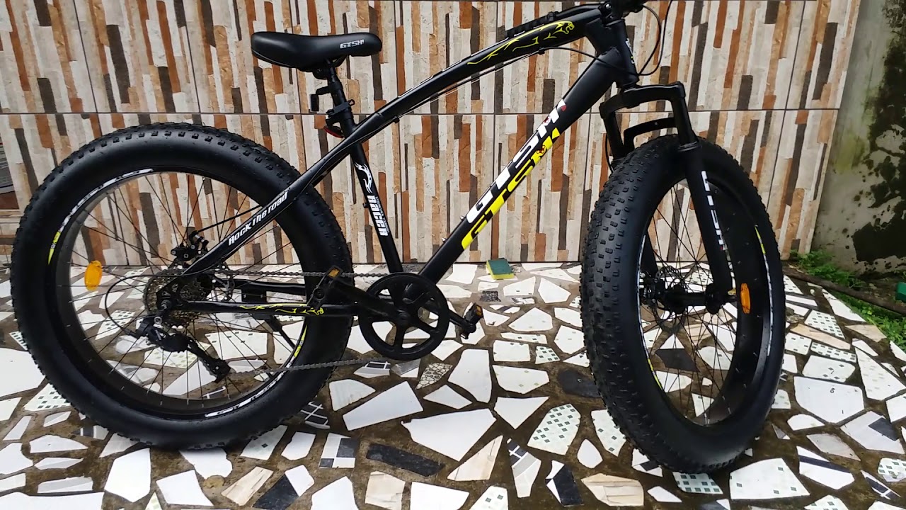 Fat bike RACER GTSM1 2018 - YouTube