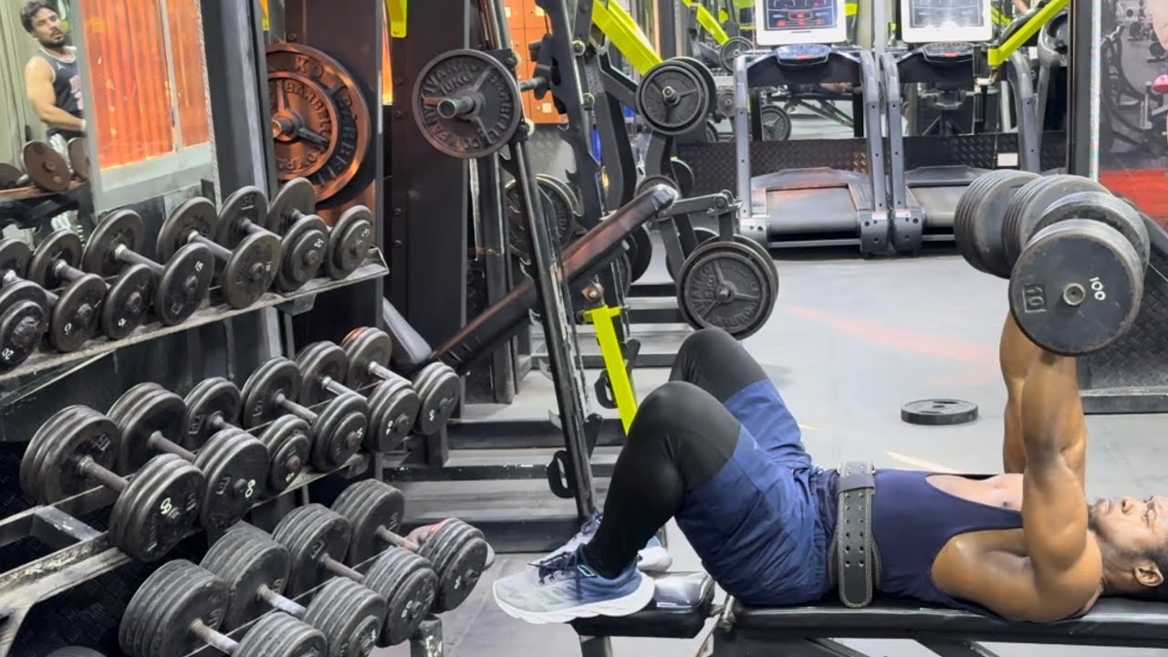 DUMBBELL BENCH PRESS [100 KG] 3 REPs - YouTube