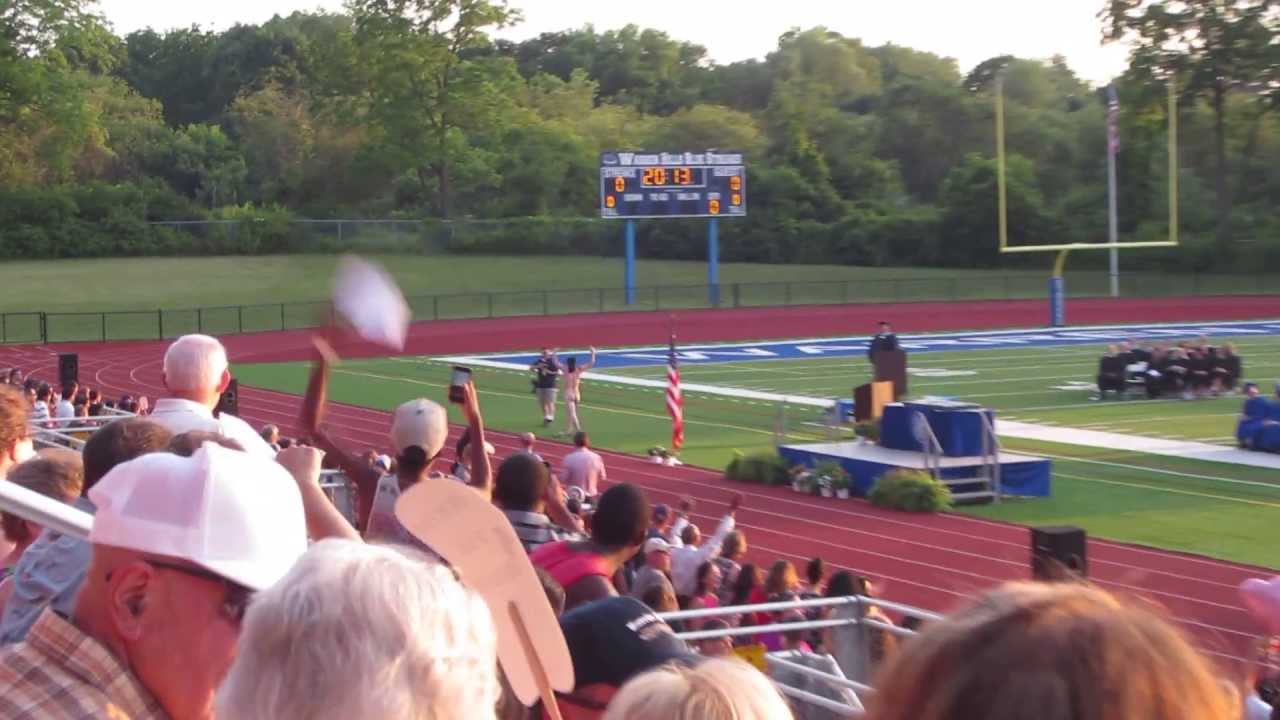 STREAKER AT HIGH SCHOOL GRADUATION-6/21/13 - YouTube
