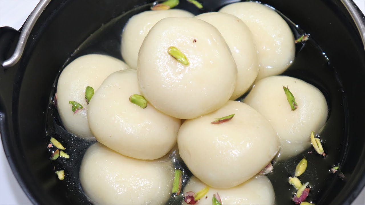 Chena Rasgulla | Bengali Rosogulla Recipe | Spong Rasgulla - YouTube