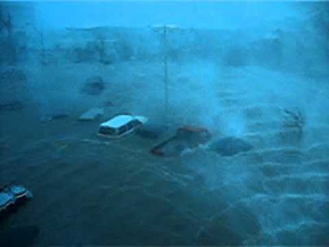Ivan flooding Grand Cayman - YouTube