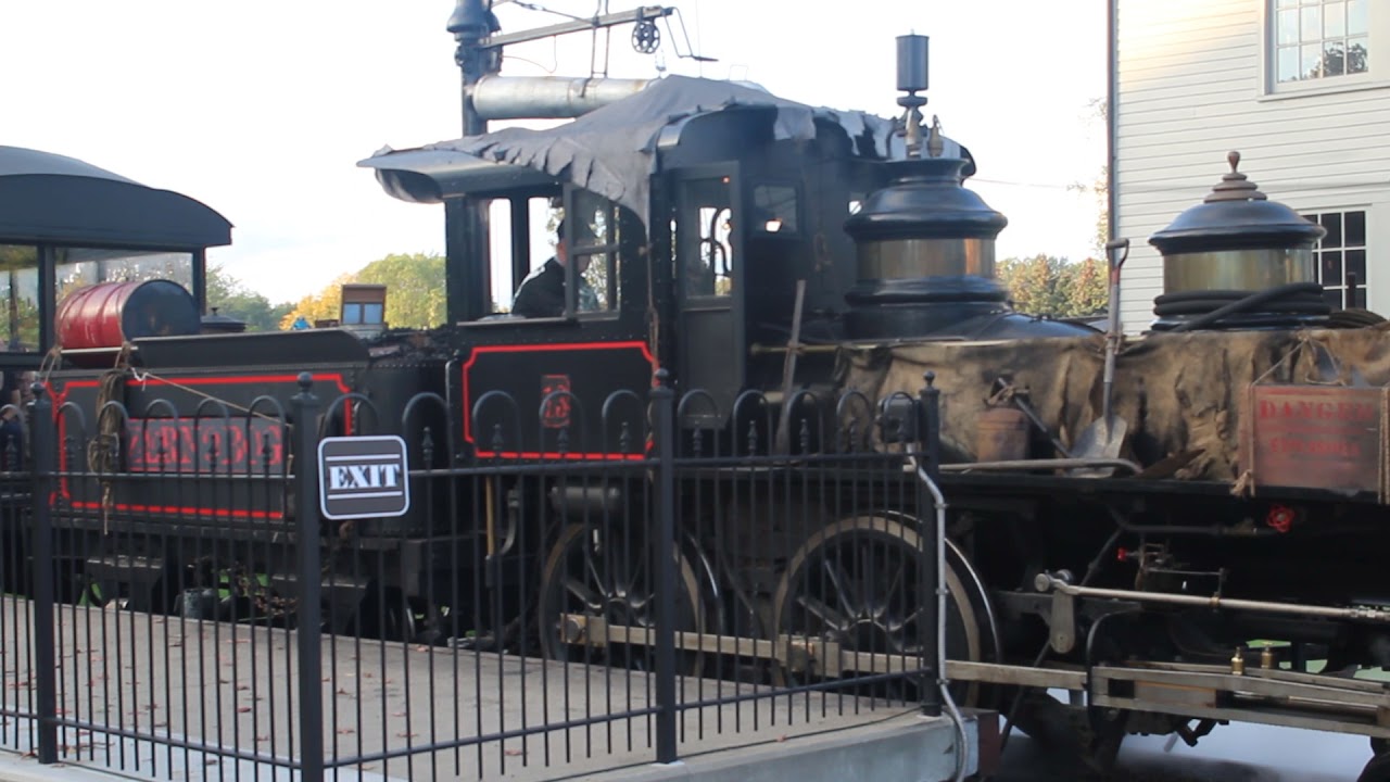 Edison Steam Engine decorated for Halloween - YouTube