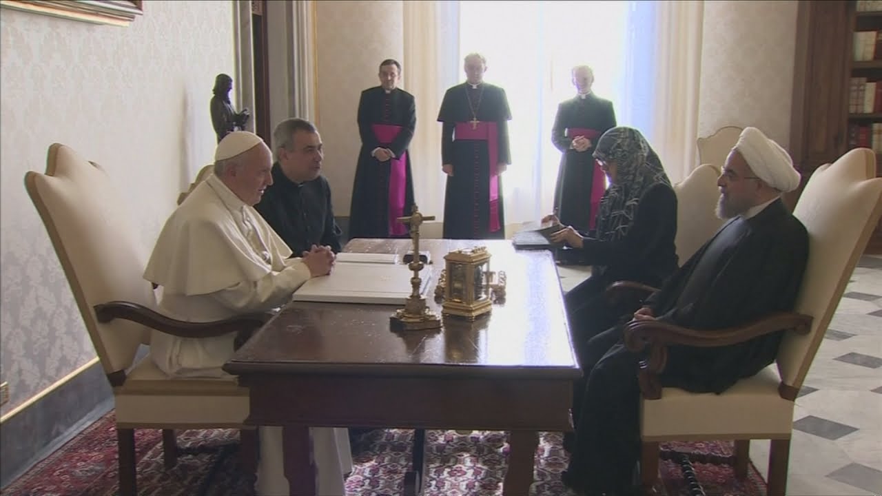 Pope Francis tells Iranian President he wants peace - YouTube