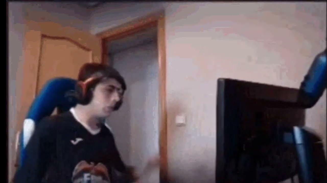 The struggle of a noob coder 😪 | Easy turns into a coding nightmare 🥵 ...