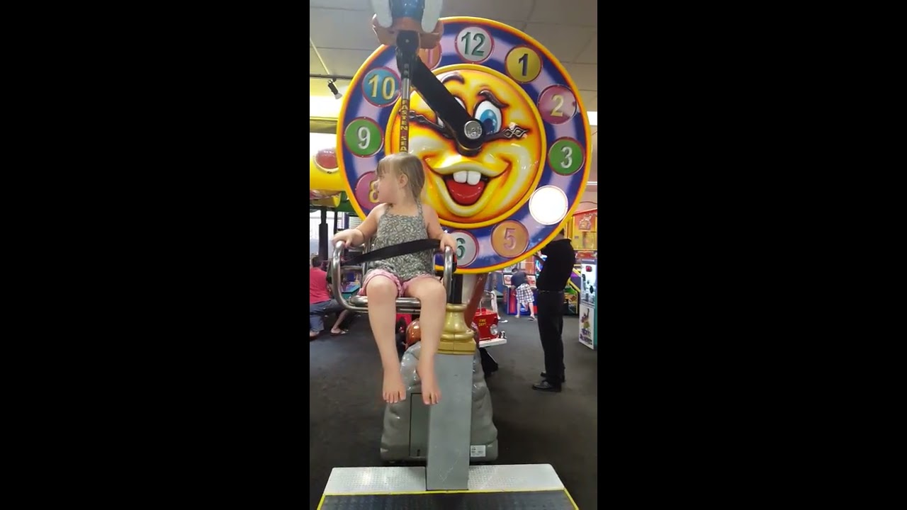 Look at the Ferris wheel at Chuck E Cheese! Watch Autumn go round and ...