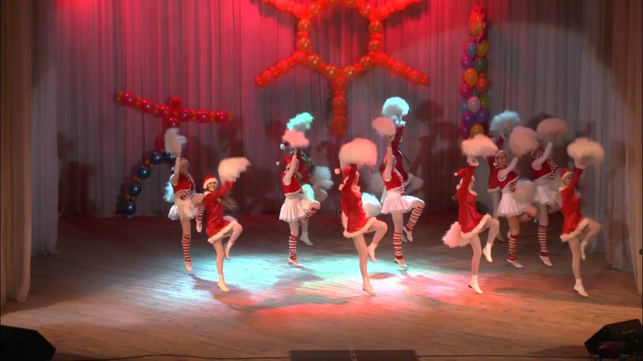 Новогодний танец- Бубенцы - YouTube