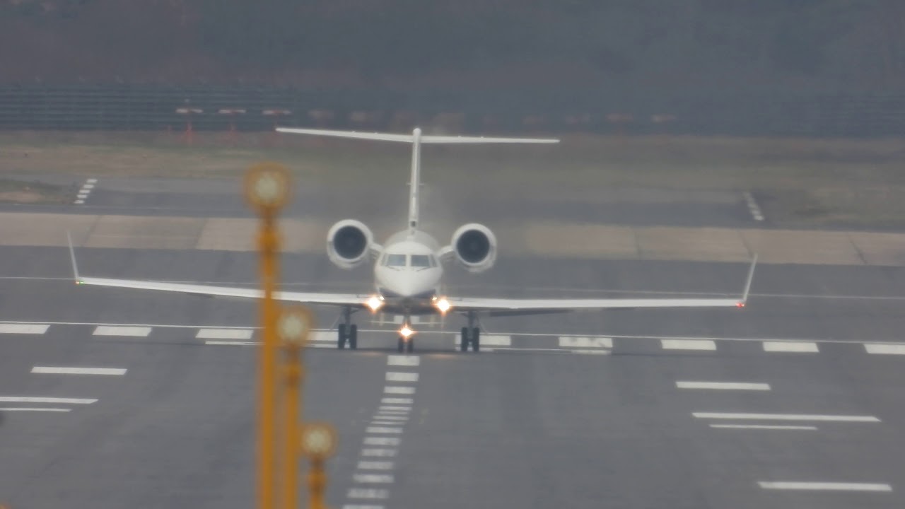 N77FK GULFSTREAM 4 - YouTube