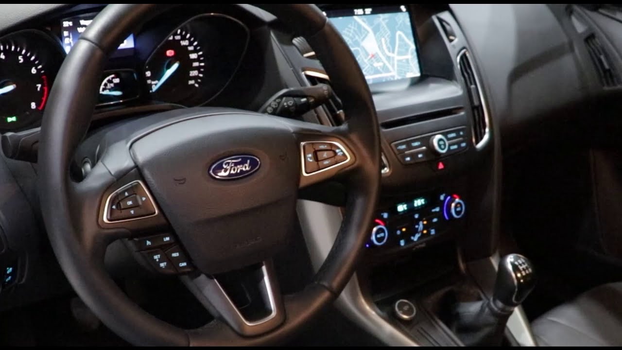 Ford Focus Hatch SE Plus 18 Branco - Interior - YouTube