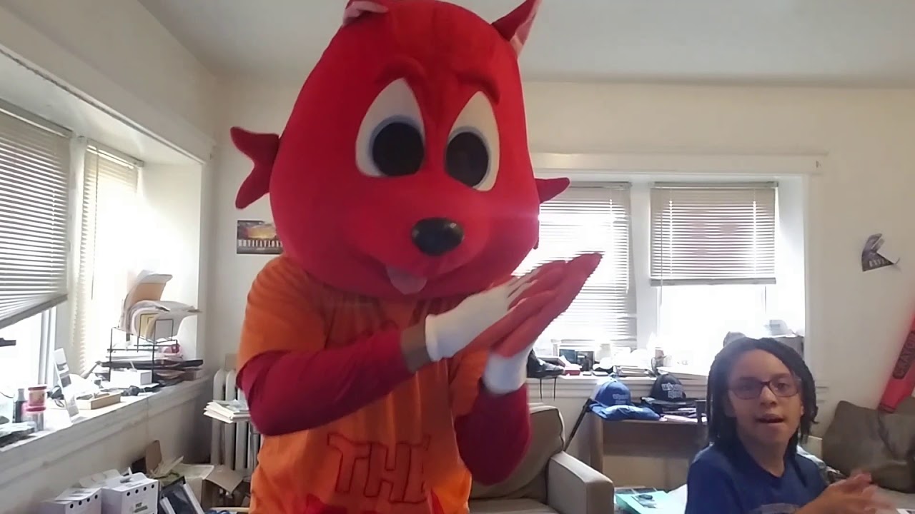 Baby Shark Wash Your Hands Dance Challenge With Bemo And Laila - YouTube