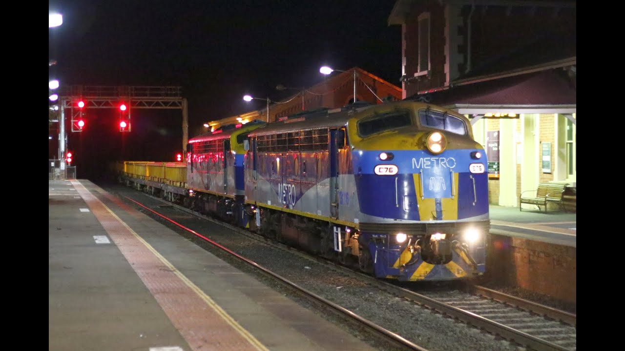 Australian Cab Units: B76 and B80 on 9011 wagon transfer- 21/1/16 - YouTube