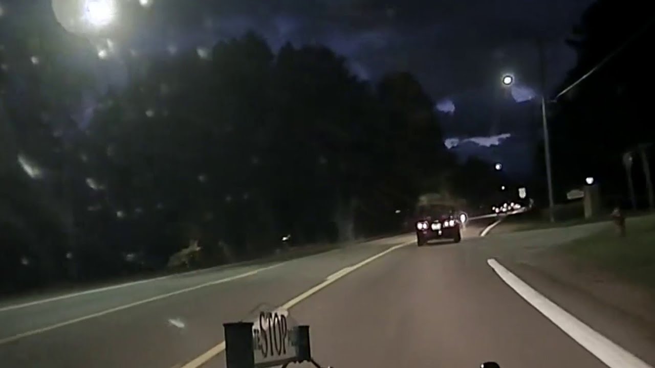 Video shows deer leaping over car in West Michigan - YouTube